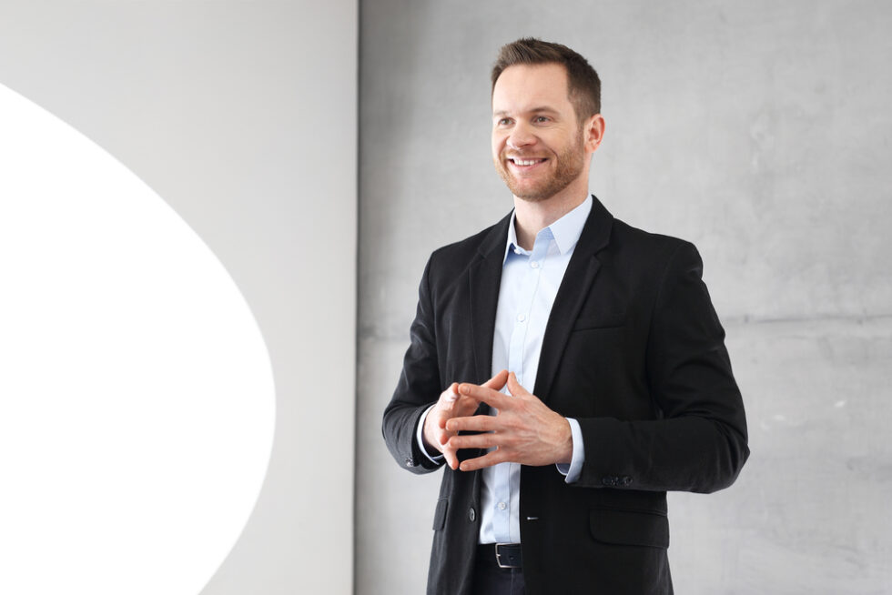 How Do You Become A Body Language Expert? | Susan Constantine